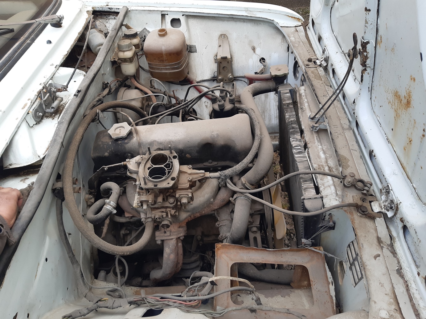 "VAZ 21013" русумли автотранспорт воситаси, давлат рақами 30 229 FVV.